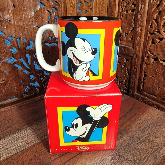 Disney | Dining | Vintage Disney Store Exclusive Collection Faces Of ...